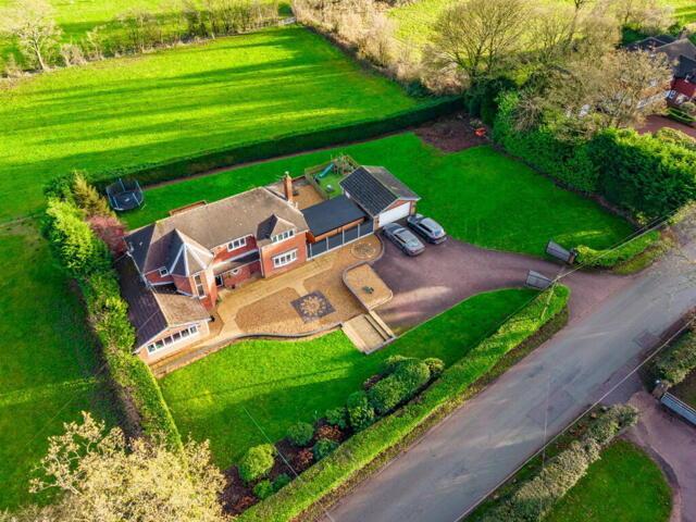 For Sale 4 Bedroom House Wetley Rocks Wetley Rocks DLS99735827