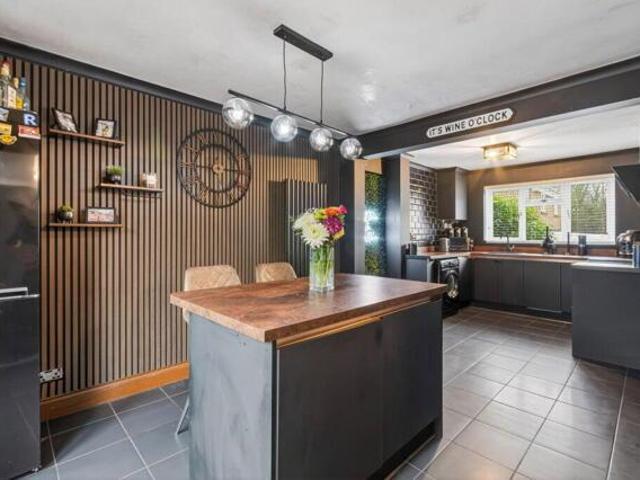 For Sale 4 Bedroom House Wellingborough Northamptonshire DLS100917797