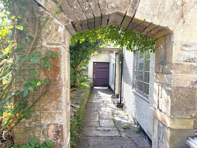 For Sale 4 Bedroom House Wells Somerset DLS99840328