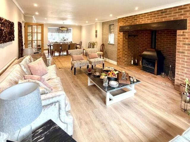 For Sale 4 Bedroom House Welwyn Hertfordshire DS101892044