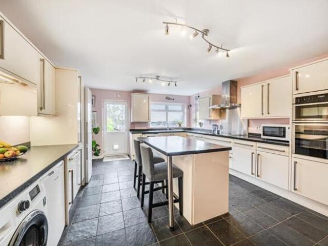 For Sale 4 Bedroom House Wembley Greater London DS98834245