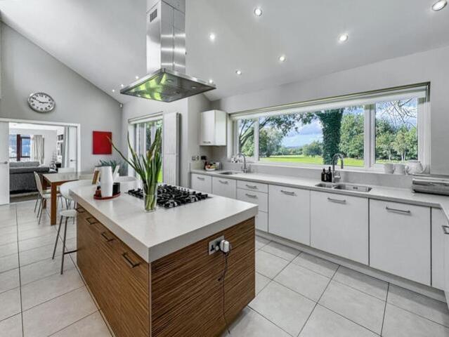 For Sale 4 Bedroom House Whitefield Bury DS99130145