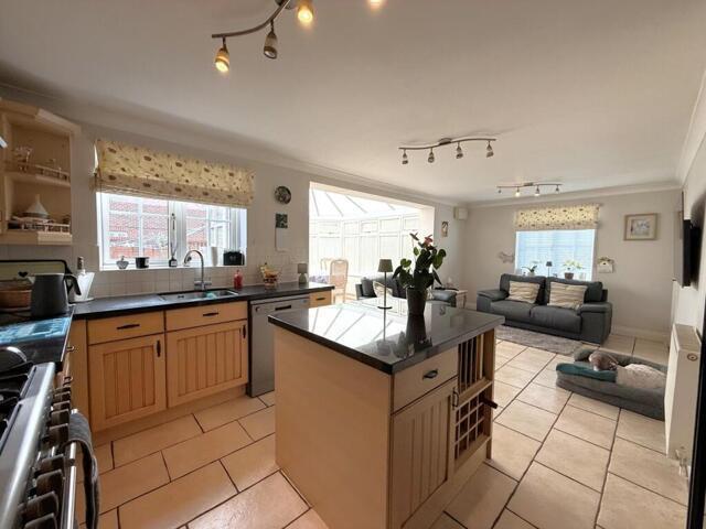 For Sale 4 Bedroom House Wilstead Central Bedfordshire DS101168453