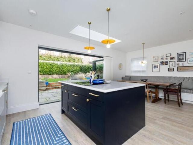 For Sale 4 Bedroom House Winchester Hampshire DLS100685366