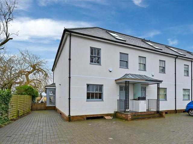 For Sale 4 Bedroom House Windsor Windsor And Maidenhead DLS99204100