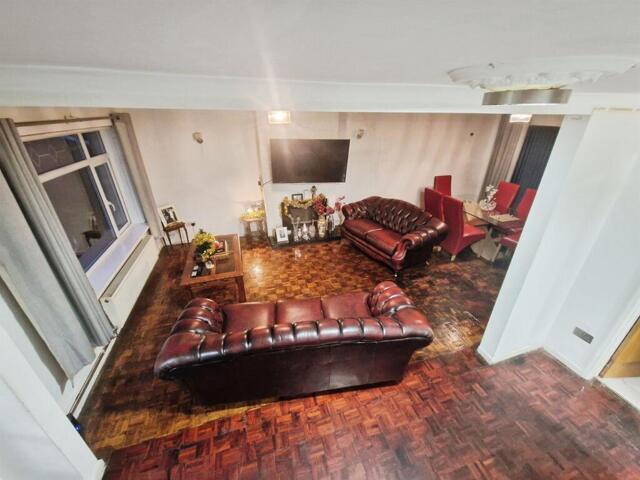 For Sale 4 Bedroom House Tonteg Tonteg DS99608440