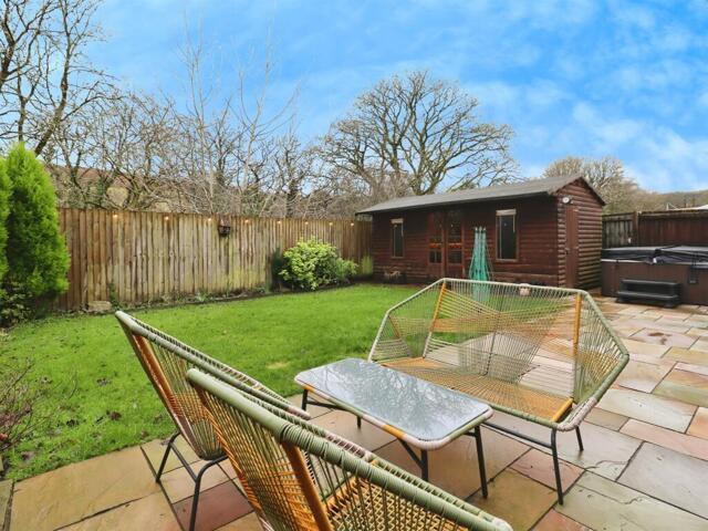 For Sale 4 Bedroom House Tonyrefail Tonyrefail DLS99608357