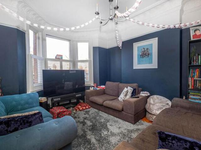 For Sale 4 Bedroom House Teddington Greater London DLS100881727