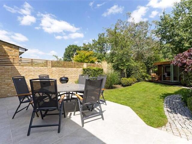 For Sale 4 Bedroom House Teddington Greater London DS99290281