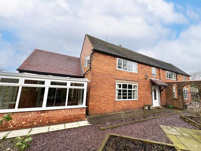 For Sale 4 Bedroom House Telford Telford And Wrekin DLS98903469
