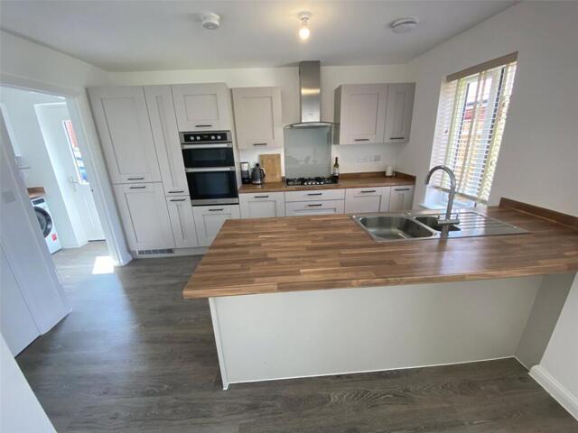 For Sale 4 Bedroom House Telford Telford And Wrekin DS93121444