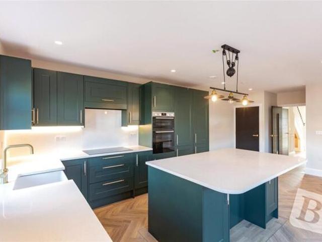 For Sale 4 Bedroom House Thurrockc Greater London DS100786971