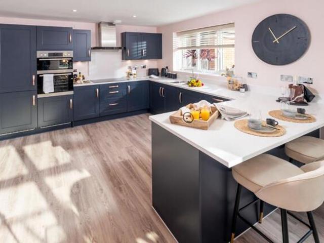 For Sale 4 Bedroom House Trafford Trafford DLS101955343