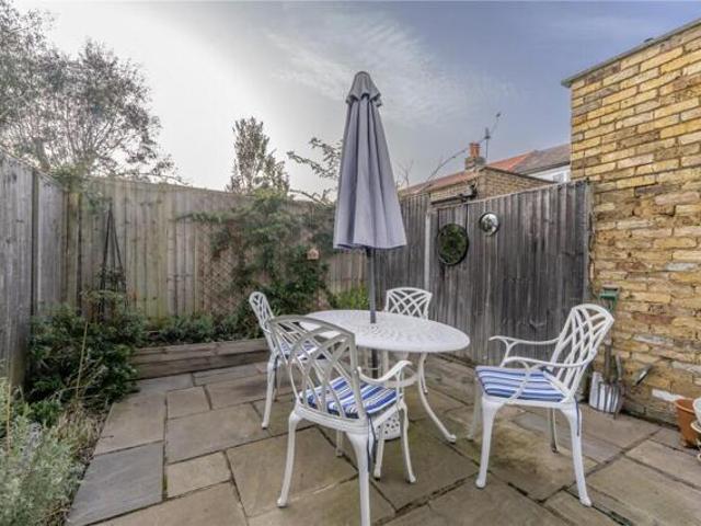 For Sale 4 Bedroom House Twickenham Greater London DLS101677876