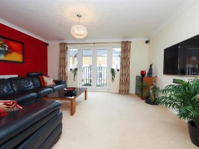For Sale 4 Bedroom House Uxbridge Greater London DLS99608584