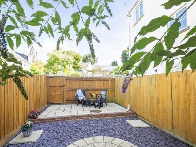 For Sale 4 Bedroom Shared Living/roommate Milborne Port Milborne Port DS101119186