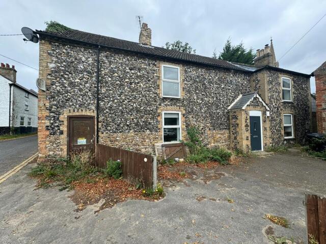 For Sale 4 Bedroom Shared Living/roommate Northwold Norfolk DS101100119