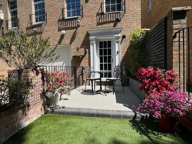 For Sale 4 Bedroom Shared Living/roommate Bournemouth Poole DS98903191