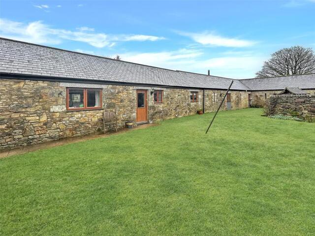 For Sale 4 Bedroom Shared Living/roommate Camelford Cornwall DLS101119240