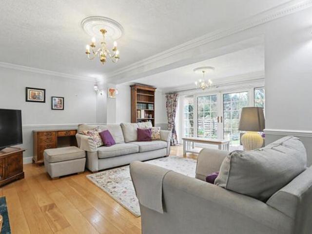 For Sale 4 Bedroom Shared Living/roommate Cassington Cassington DS100540904