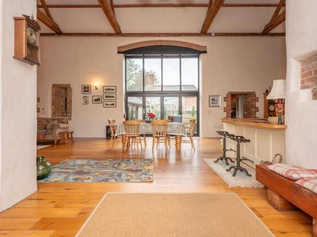 For Sale 4 Bedroom Shared Living/roommate Felbrigg Norfolk DS99895657