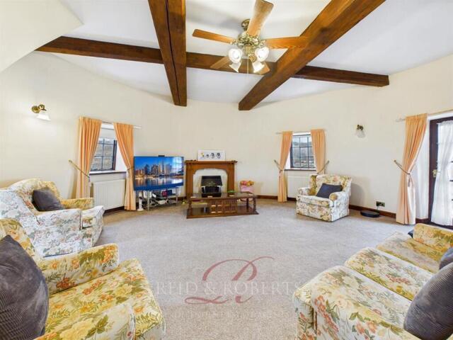 For Sale 4 Bedroom Shared Living/roommate Holywell Flintshire DLS99571930