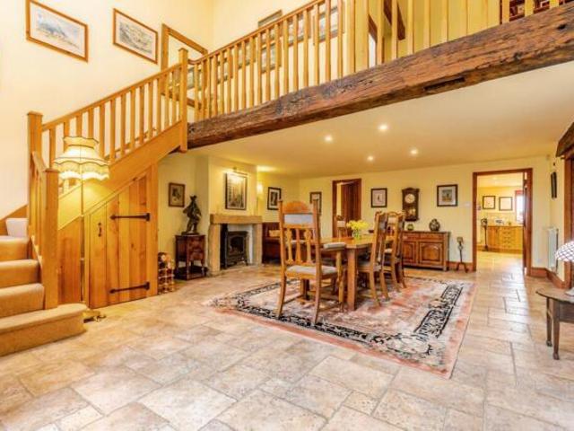 For Sale 4 Bedroom Shared Living/roommate Lancs Lancashire DS99986552