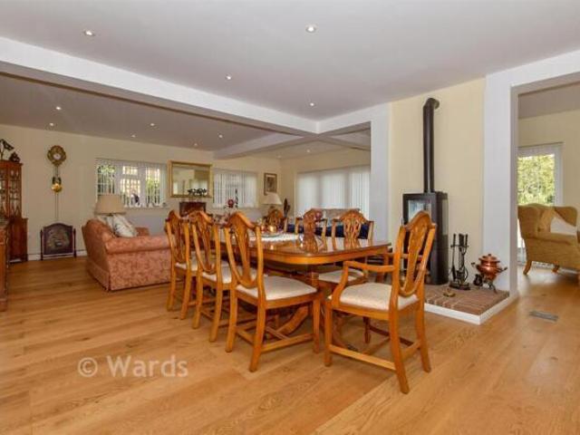 For Sale 4 Bedroom Shared Living/roommate Lenham Kent DS101676730