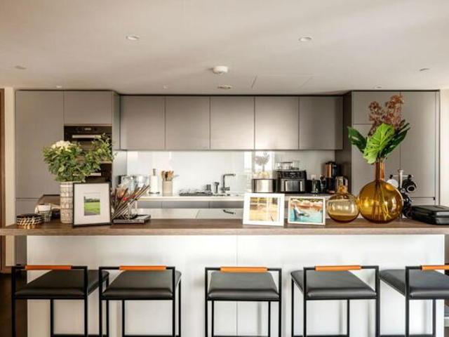 For Sale 4 Bedroom Shared Living/roommate London Greater London DS100058115