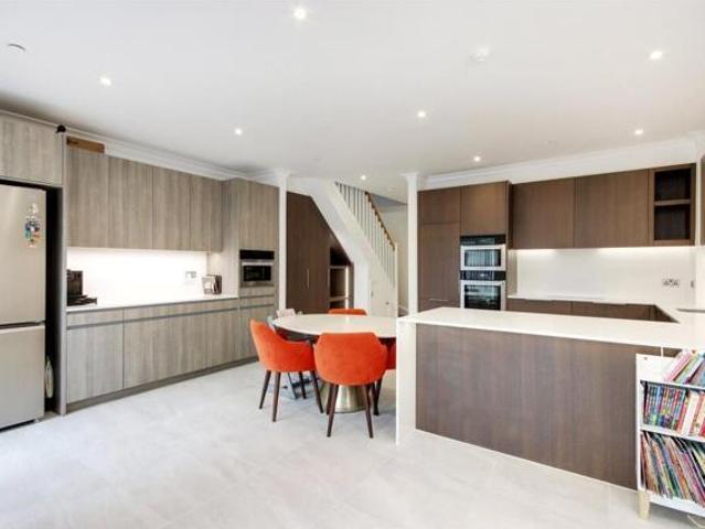 For Sale 4 Bedroom Shared Living/roommate Sevenoaks Kent DLS99437188