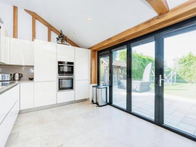 For Sale 4 Bedroom Shared Living/roommate Waltham Abbey Essex DLS101231670