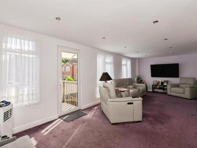 For Sale 5 Bedroom Bungalow Billericay Essex DLS100787100