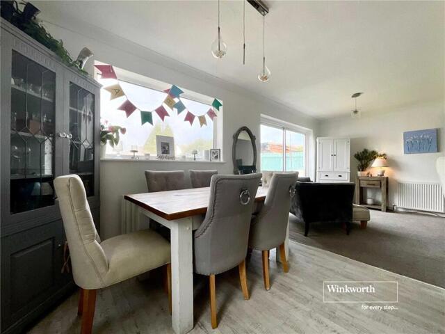 For Sale 5 Bedroom Bungalow Highcliffe Dorset DS90384477