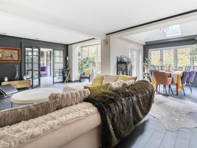 For Sale 5 Bedroom Bungalow Surrey Surrey DLS99290254
