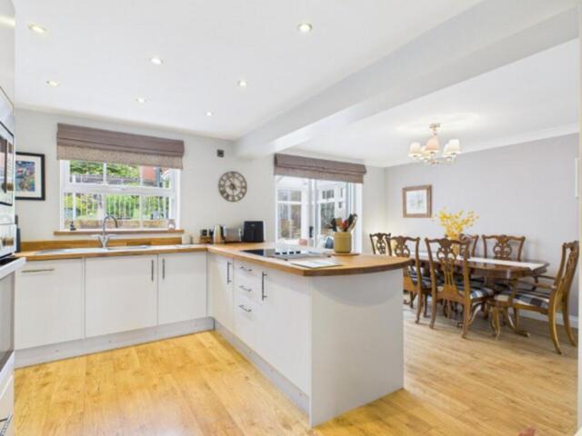 For Sale 5 Bedroom House Caldicot Monmouthshire DLS100540549