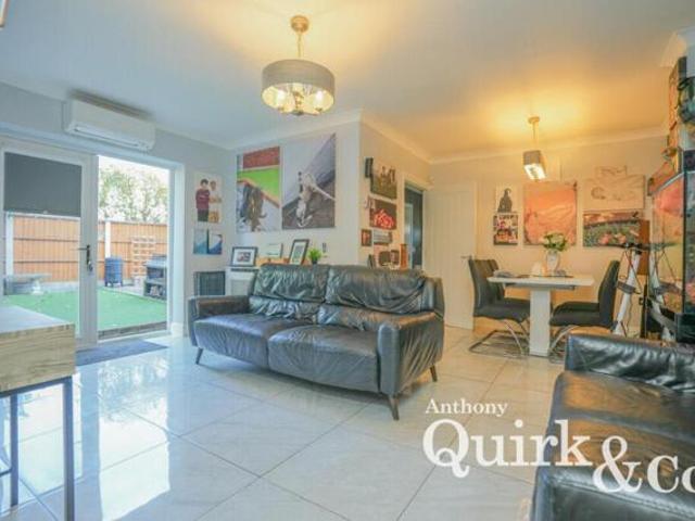 For Sale 5 Bedroom House Canvey Island Essex DLS99773986