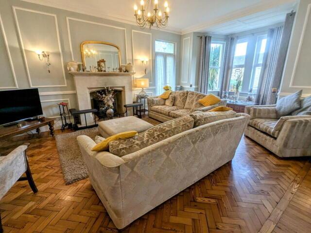 For Sale 5 Bedroom House Carmarthenshire Carmarthenshire DLS100649002