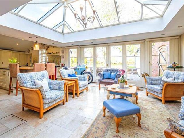 For Sale 5 Bedroom House Central Bedfordshire Central Bedfordshire DS101200007