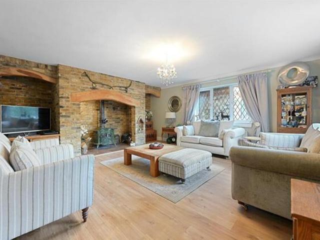 For Sale 5 Bedroom House Chalfont St. Peter Buckinghamshire DS100132721