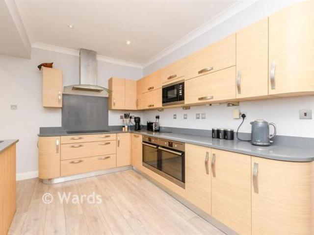For Sale 5 Bedroom House Chatham Kent DS98718273
