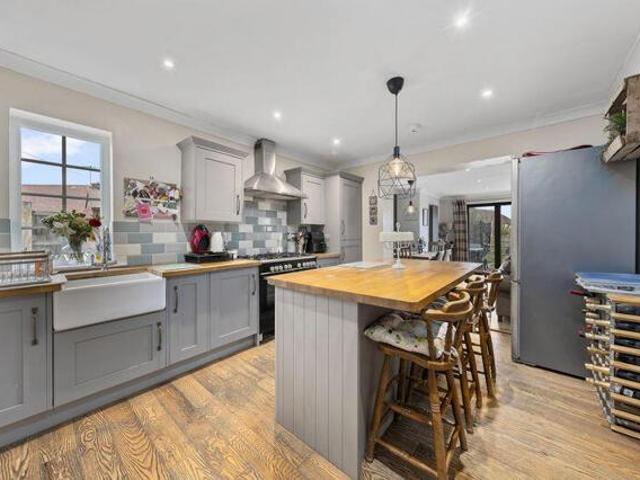 For Sale 5 Bedroom House Chesterfield Derbyshire DS100786603