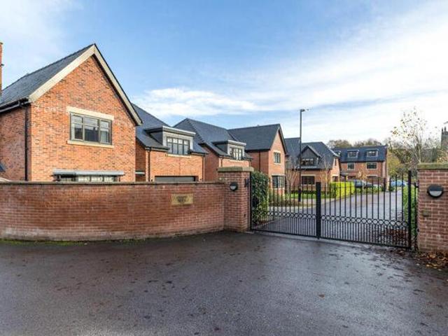 For Sale 5 Bedroom House Clayton Le Woods Lancashire DLS100426668