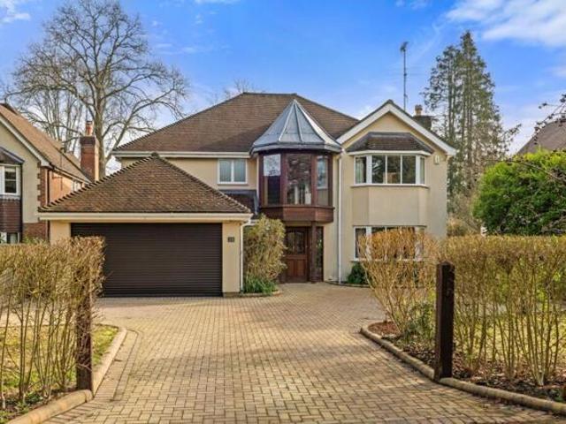 For Sale 5 Bedroom House Crowthorne Wokingham DLS99986439