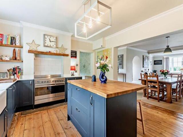 For Sale 5 Bedroom House Andover Hampshire DLS101351982
