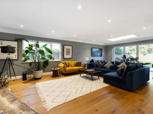 For Sale 5 Bedroom House Ascot Windsor And Maidenhead DLS100398403