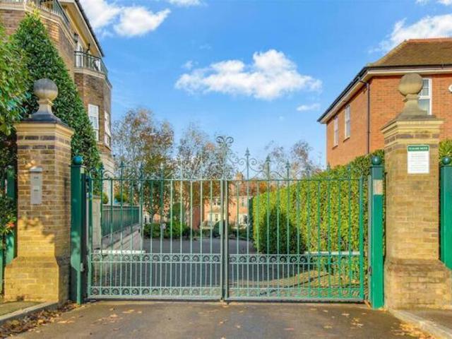 For Sale 5 Bedroom House Barnet Greater London DLS98649131