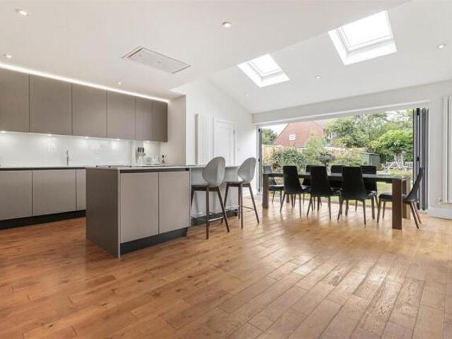 For Sale 5 Bedroom House Barnet Greater London DLS99380969