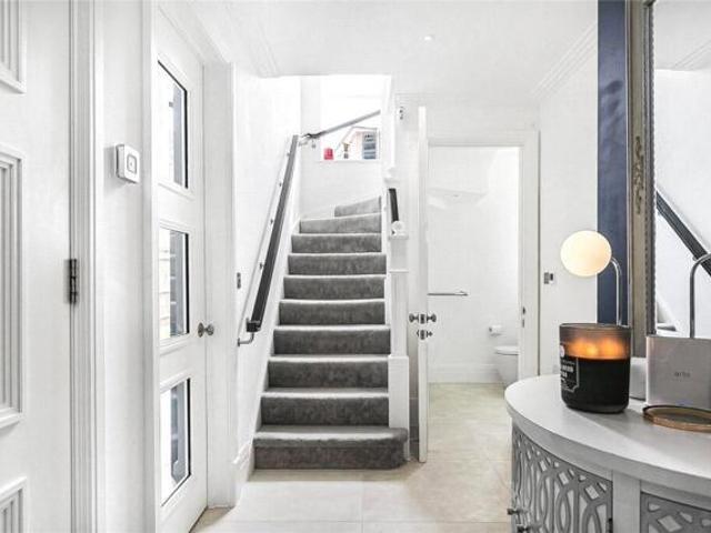 For Sale 5 Bedroom House Barnet Greater London DLS99571656