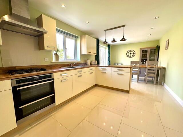 For Sale 5 Bedroom House Barnsley Barnsley DLS99277897