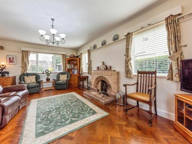 For Sale 5 Bedroom House Barrowby Barrowby DS101675303